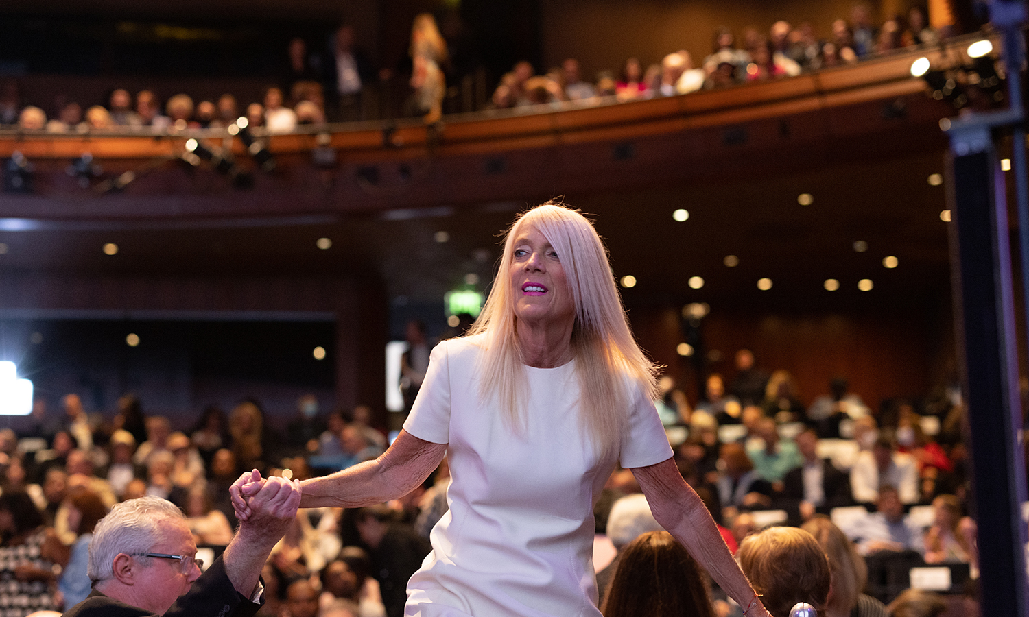 Beverly Hills Courier - A City Celebrates — Beverly Hills Courier